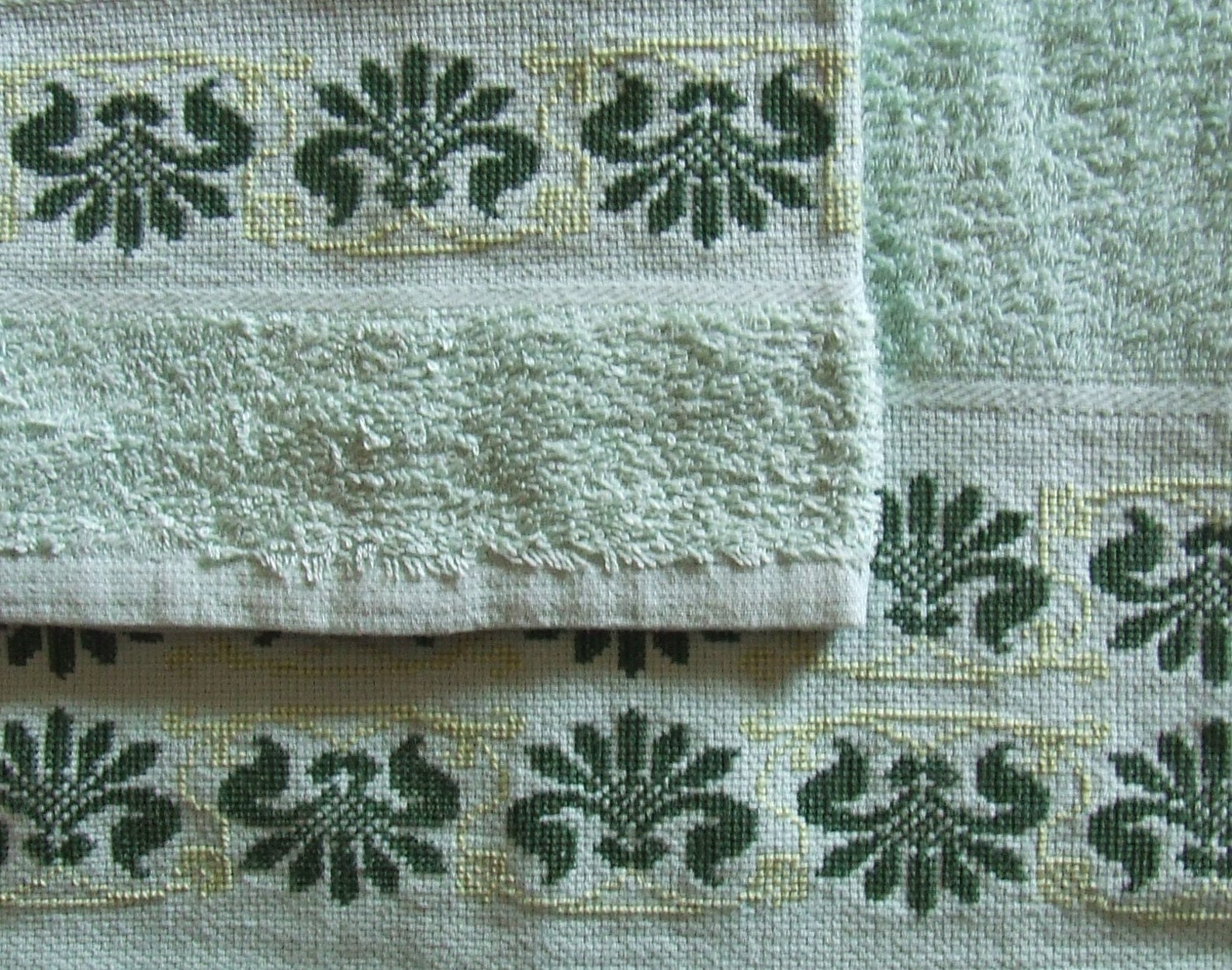 Sponge Towel Set and Cross Stitch Embroidery Green on Green - Etsy