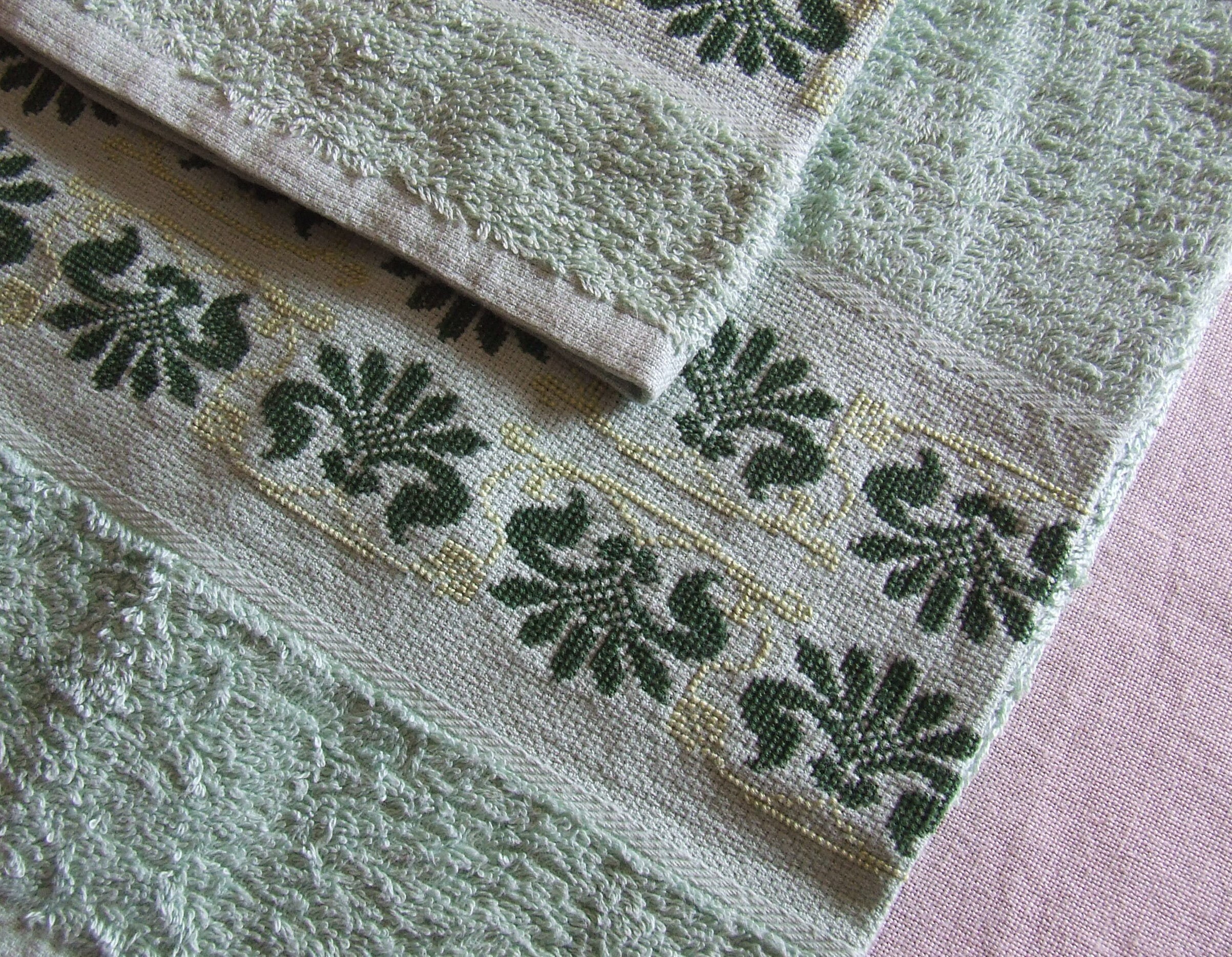 Sponge Towel Set and Cross Stitch Embroidery Green on Green - Etsy