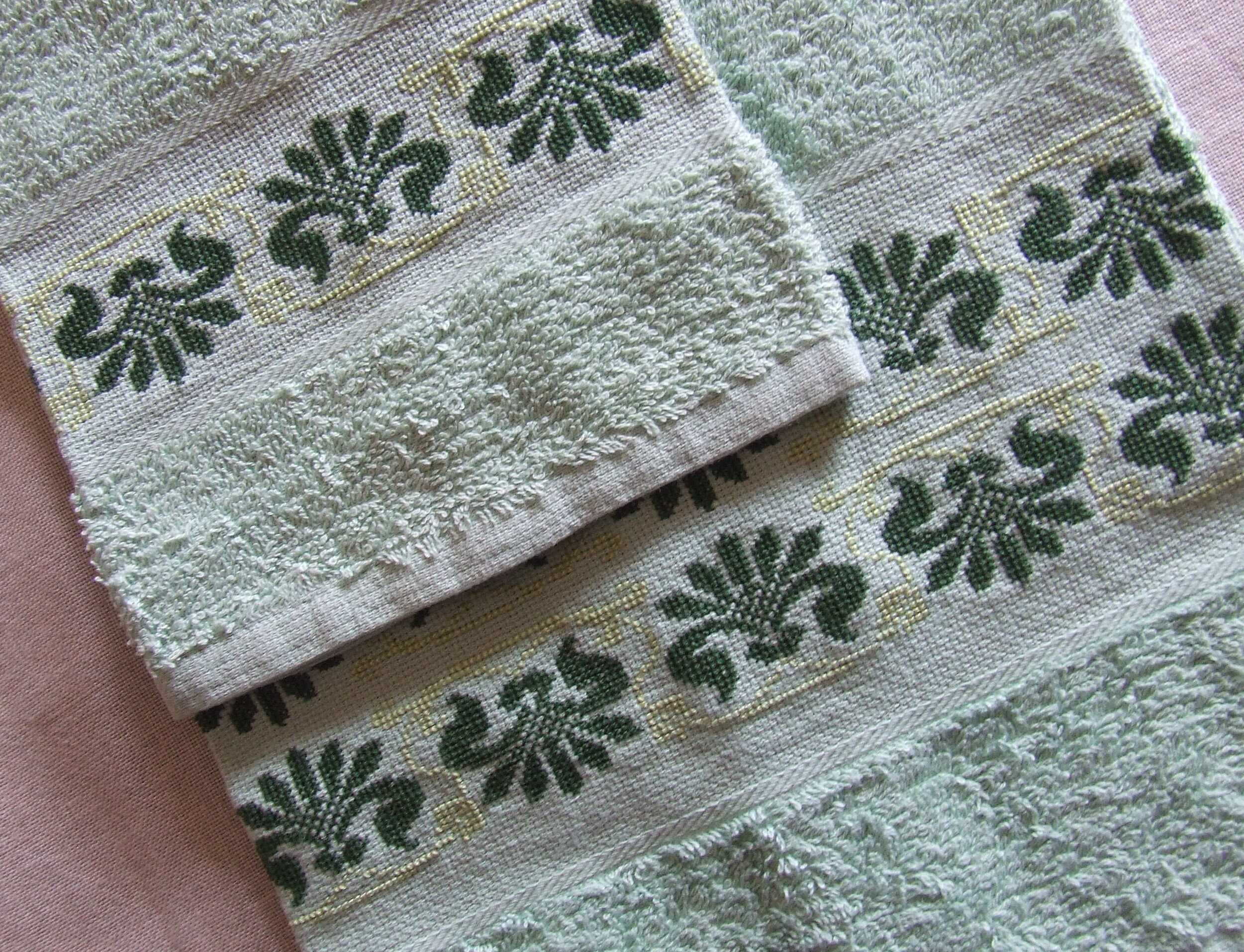 Sponge Towel Set and Cross Stitch Embroidery Green on Green - Etsy