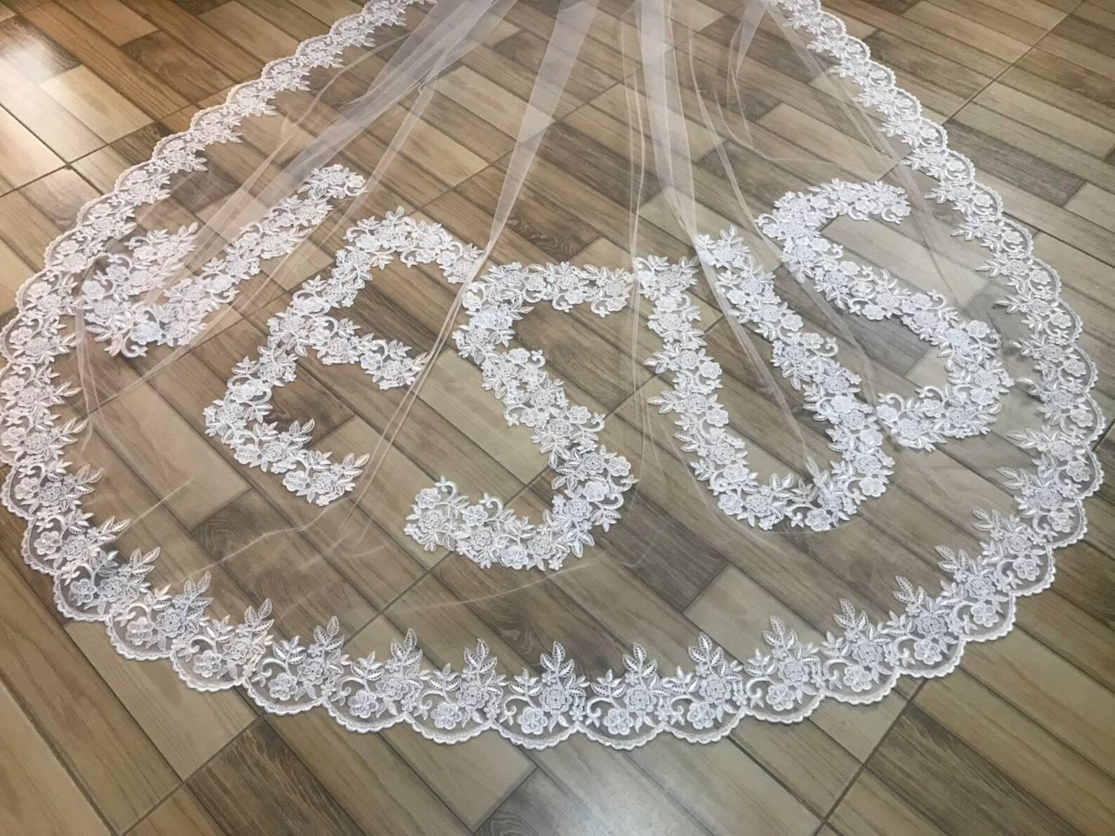 Embroidery Lace Bridal Veil: Custom Name, Jesus, Monogram - Etsy