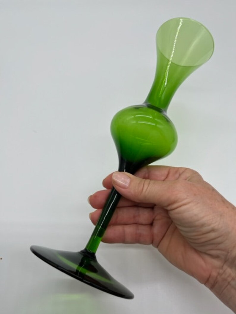 Vase Vintage Green Glass Crystal Rare Hand Blown Green Color Emerald ...