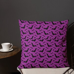 HALLOWEEN PILLOW BAT Print Decorative Throw Pillow Home Decor Halloween ...