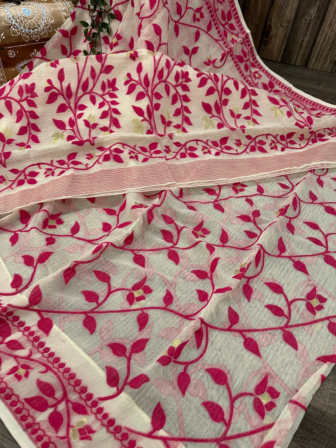 Off White and Pink Jamdani Saree / Fall Attached/ Free Shipping in US ...