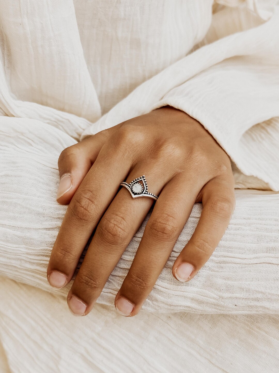 Soraya Ring Gold I Mondstein Boho I Edelsteinring I Geschenk Frau I ...