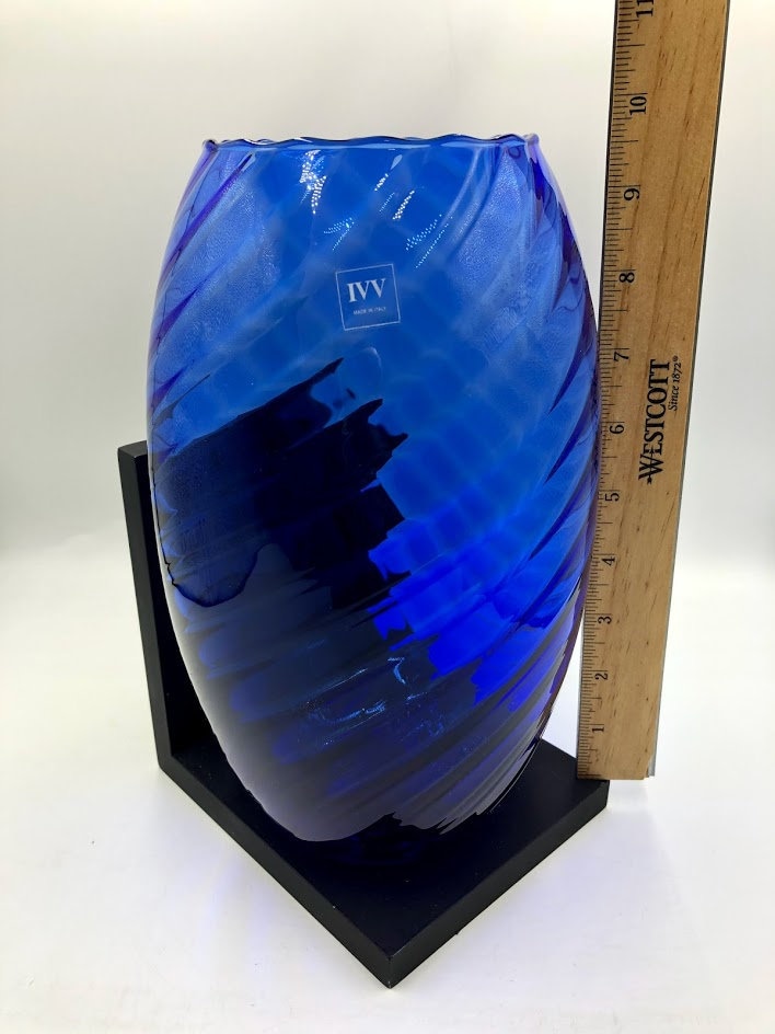 IVV Cobalt Blue Glass Vase Handmade in Italy Barrel Swirl Scallop Top ...