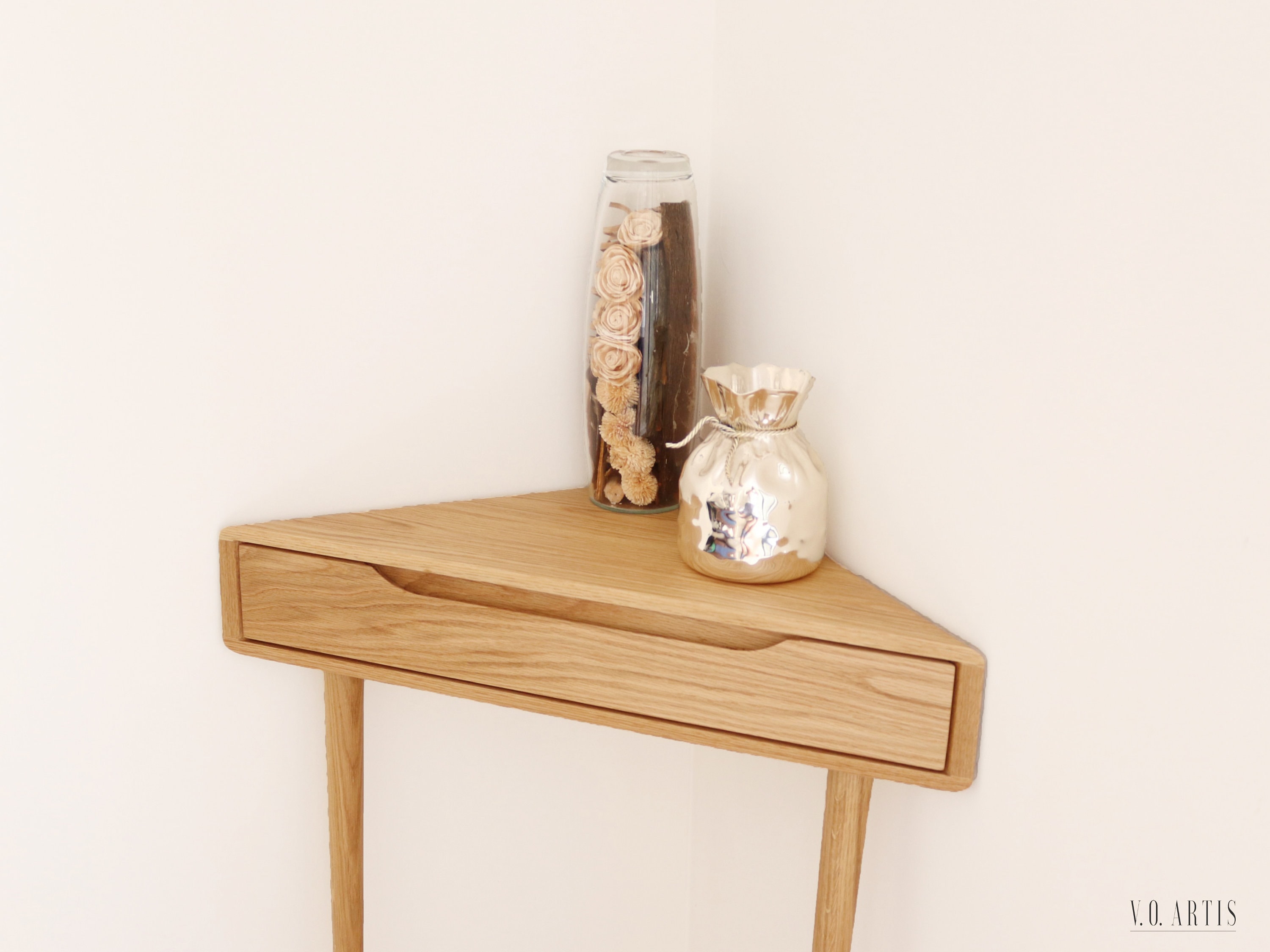 Corner Console Table in Solid Oak or Walnut - Etsy