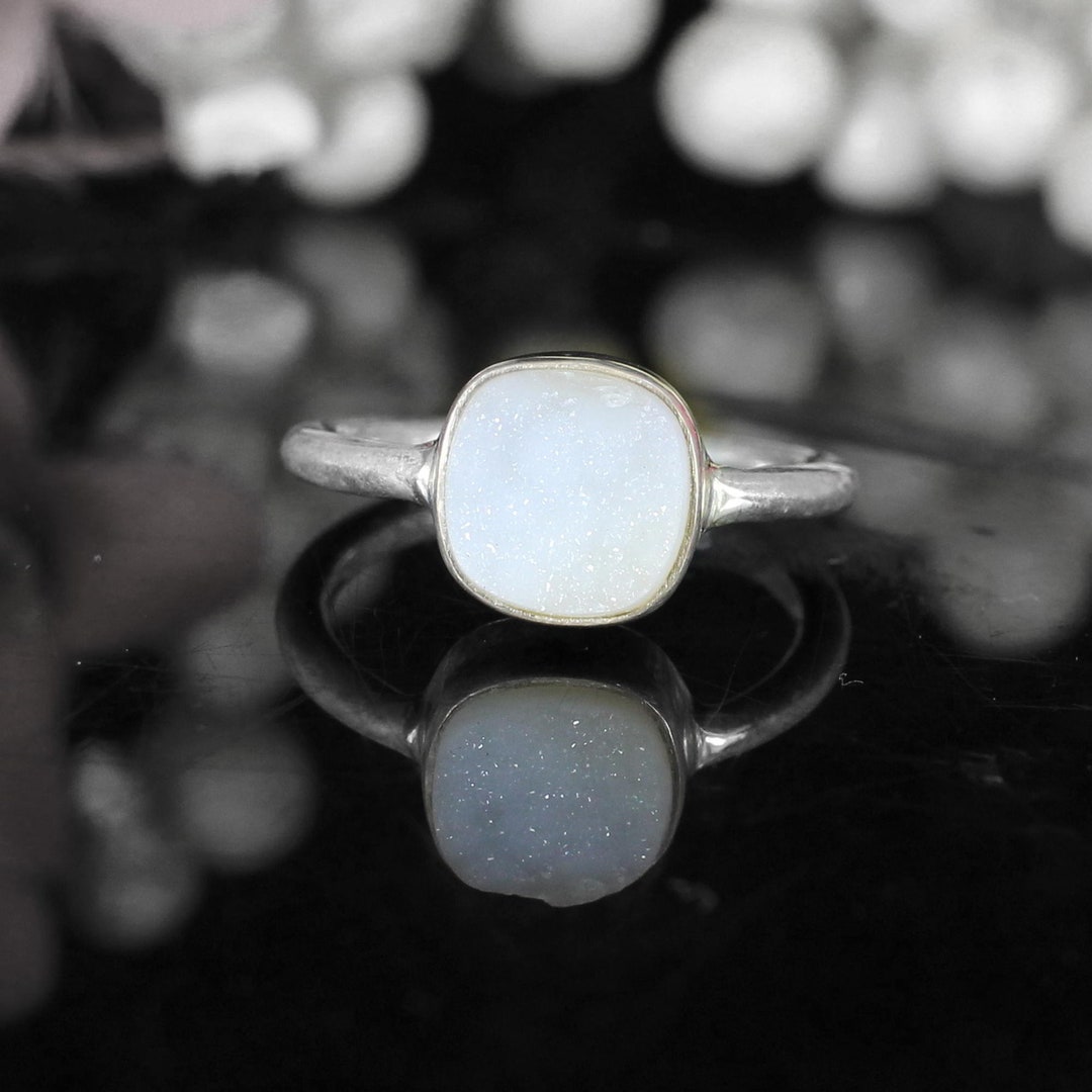 Handgefertigter Weißer Druzy Ring: 925er Sterling Silber Edelstein Ring ...