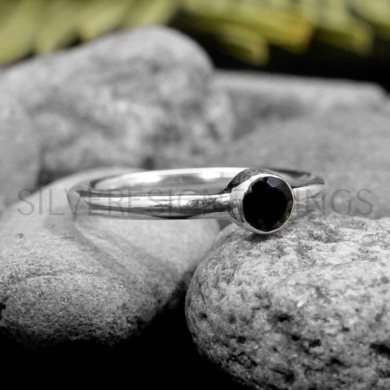 Minimalist Black Onyx Ring Minimalist Ring Tiny Ring | Etsy