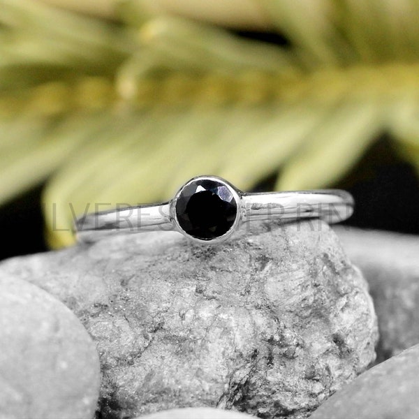 Black Stone Ring - Etsy