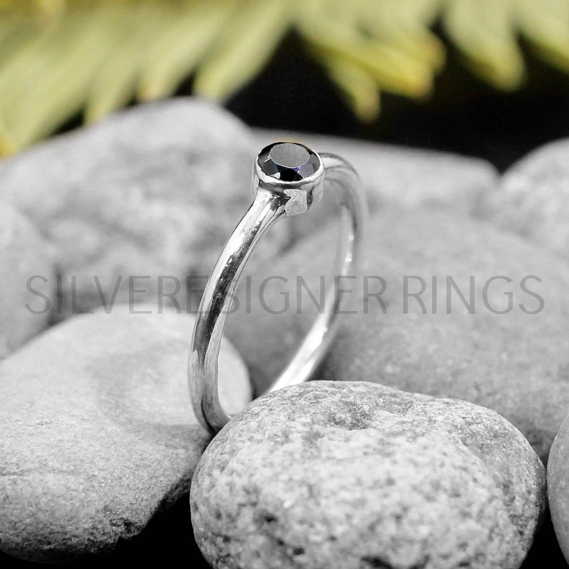 Minimalist Black Onyx Ring Minimalist Ring Tiny Ring - Etsy