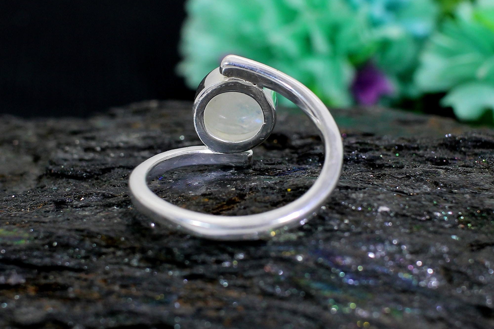Round 8mm Moonstone Ring Bypass Shank Ring Birthstone Ring - Etsy