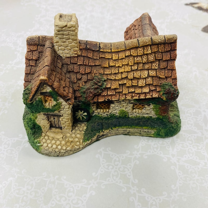 English Cottage Ornaments - Etsy
