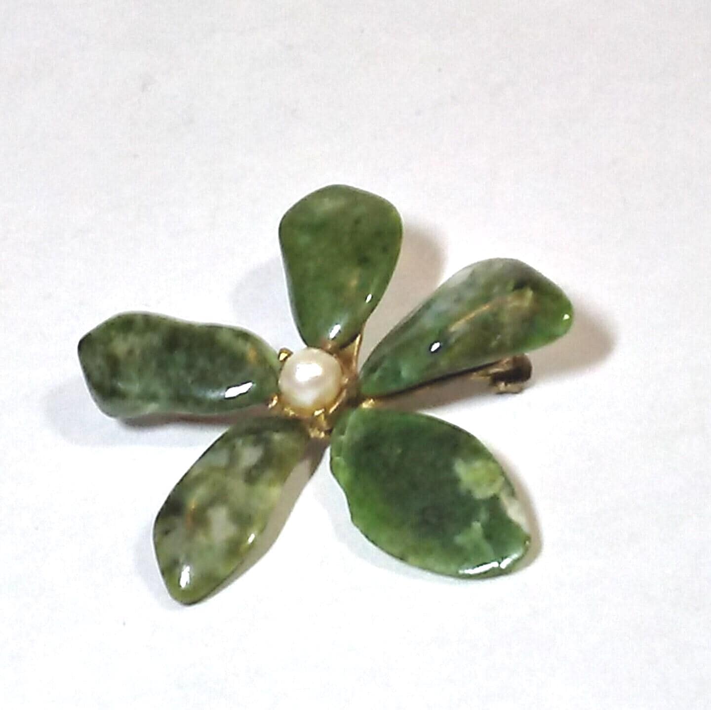 Vintage Natural Stone Petaled Flower Pin Brooch. - Etsy