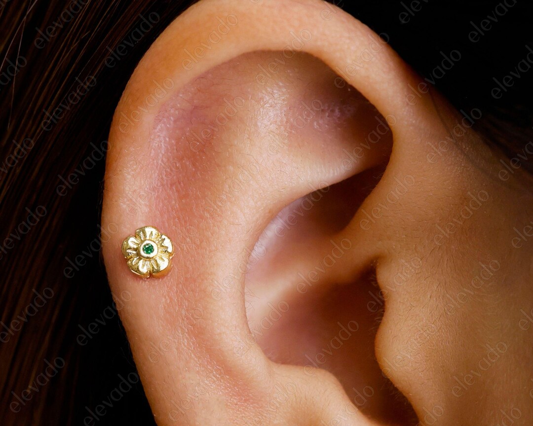 18G/16G Emerald Daisy Flower Cartilage Gold Stud Earrings • Tragus Stud ...