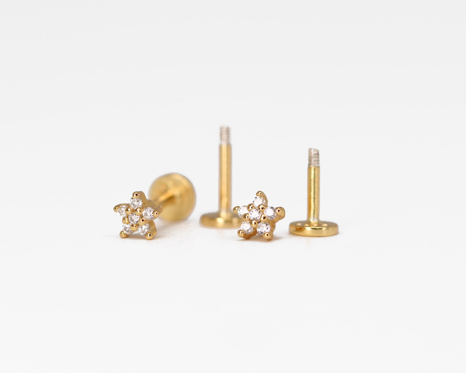 20G/18G/16G Tiny Flower Tragus Flat Back Labret 925 Sterling - Etsy