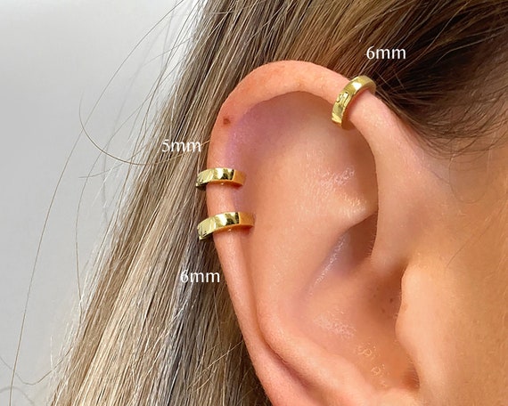 Square Edged Dainty Hoops huggie earrings cartilage | Etsy