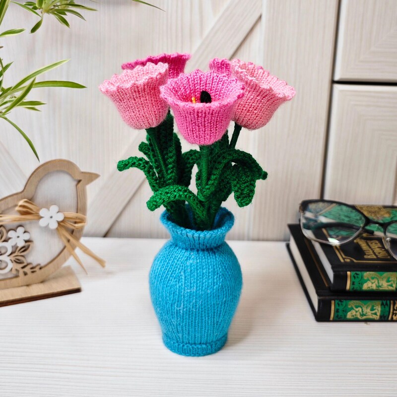 Knitted Flowers and Vases - Etsy UK