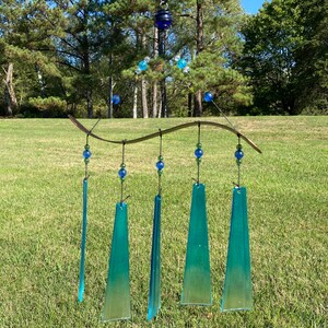The Handmade Fabulous Glass Wind Chimes With Beautiful Bead. It is ...
