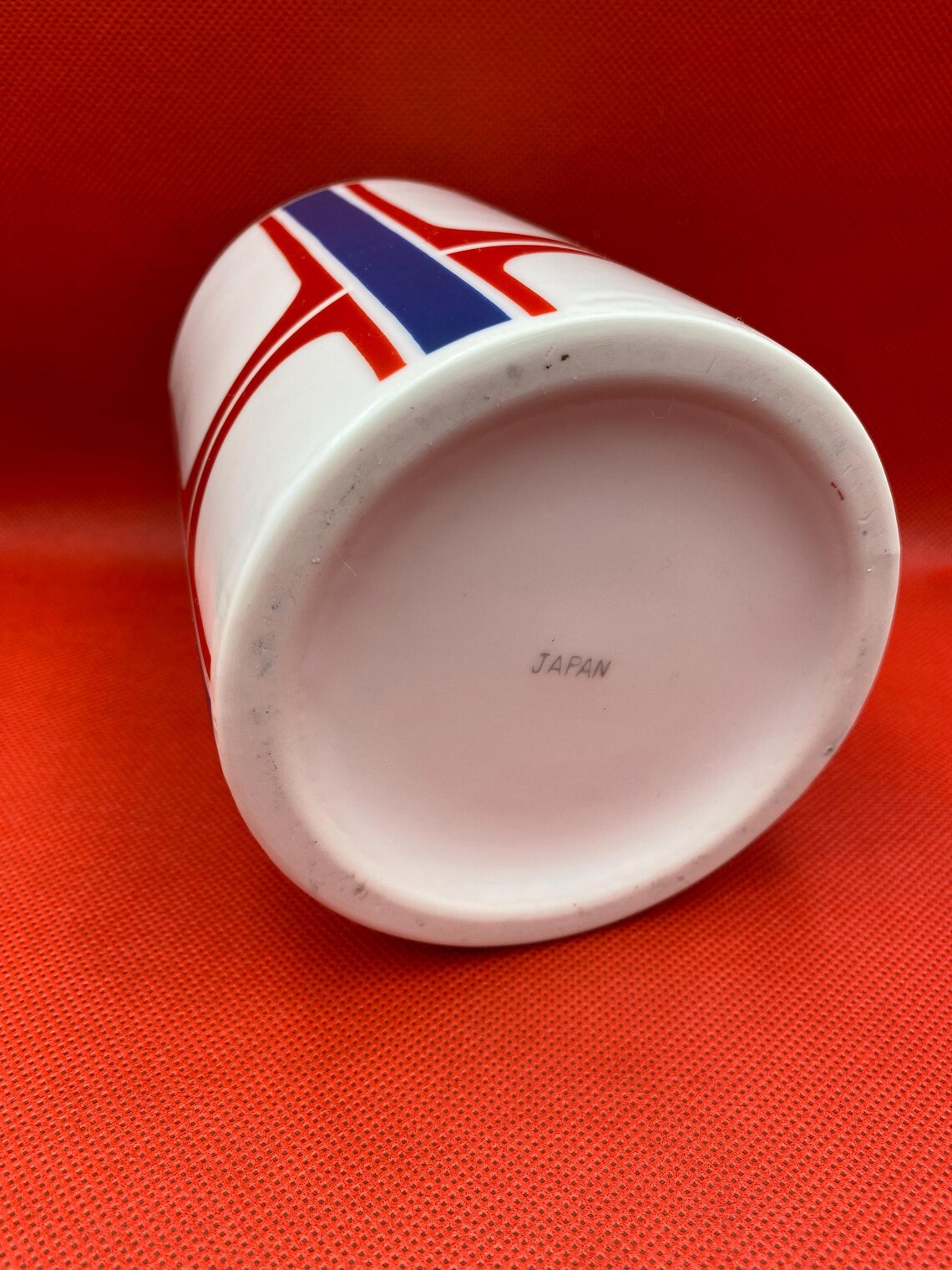 MCM Design, Mod, Red, White and Blue Decor, Mid Century, Groovy Design ...