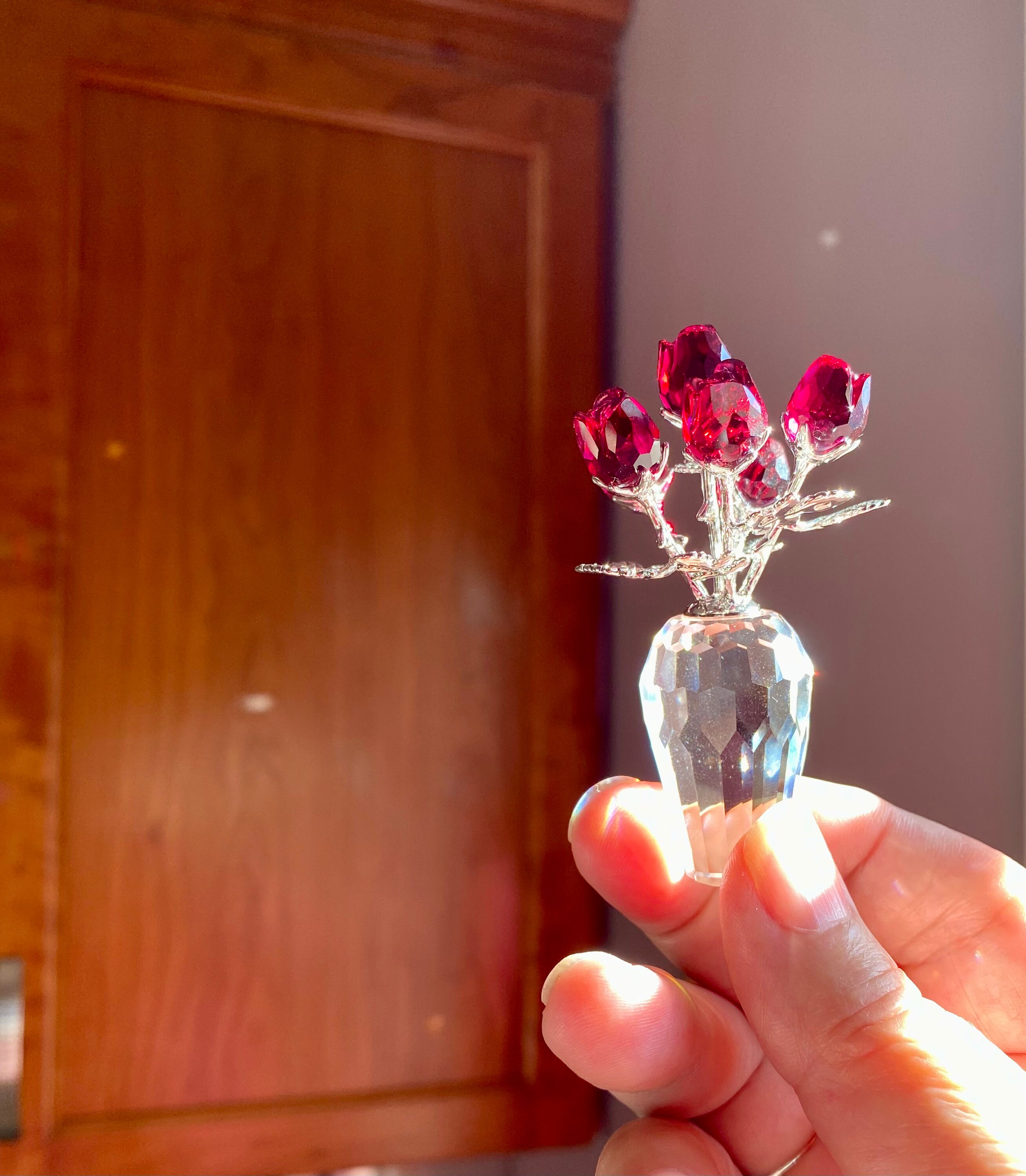 SWAROVSKI Austrian Crystal red Roses, Cut Crystal Vase, Roses, RETIRED ...