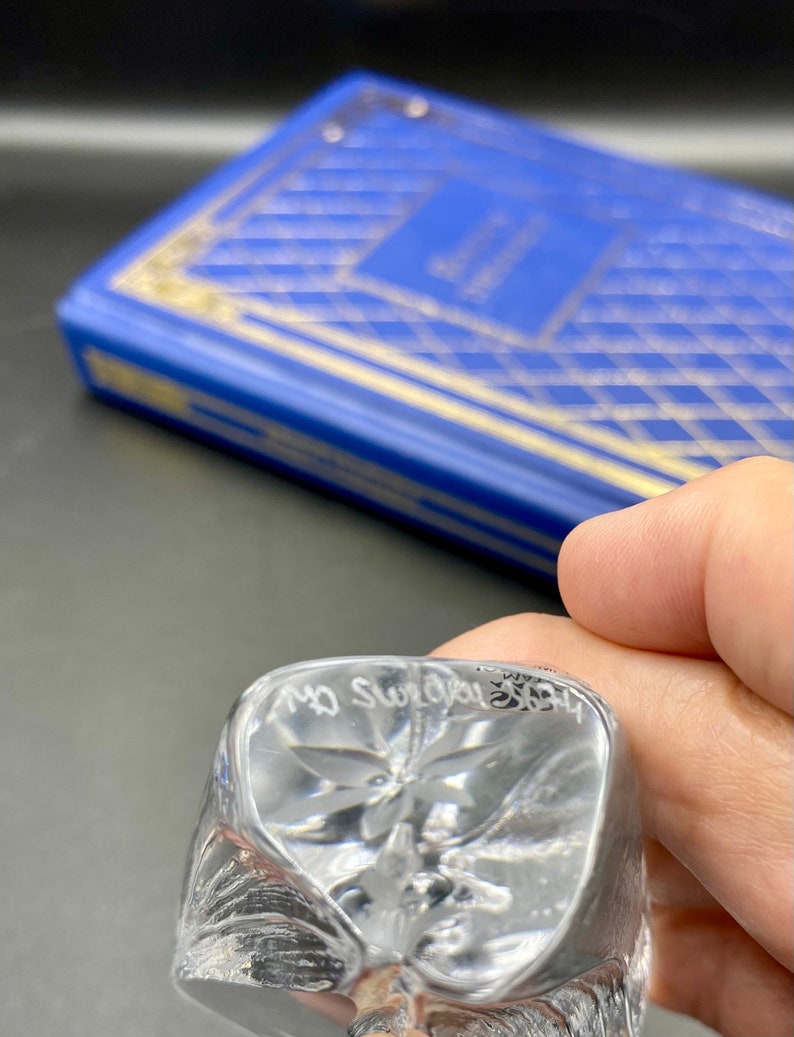 Mats Jonasson Paperweight Crystal Swedish Crystal Made In Sweden