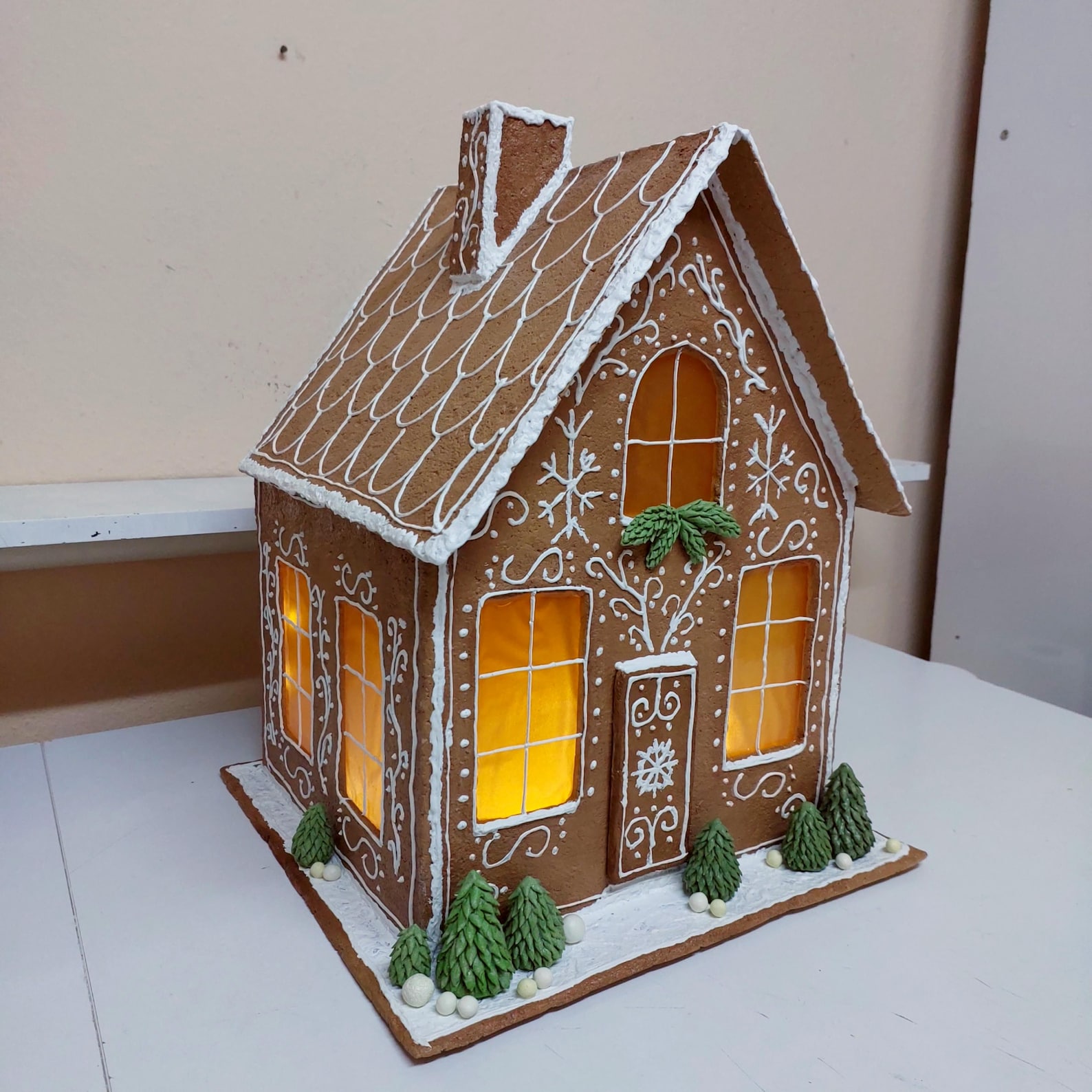 Fake Gingerbread House Tutorial PDF Paper Mache Large Gingerbread House ...