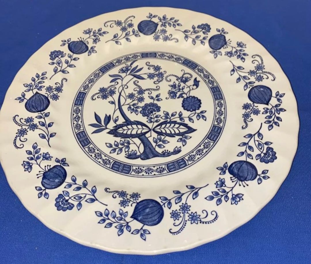 Handsome 1982 Vintage Myott Meakin blue Onion Blue Floral Scalloped ...