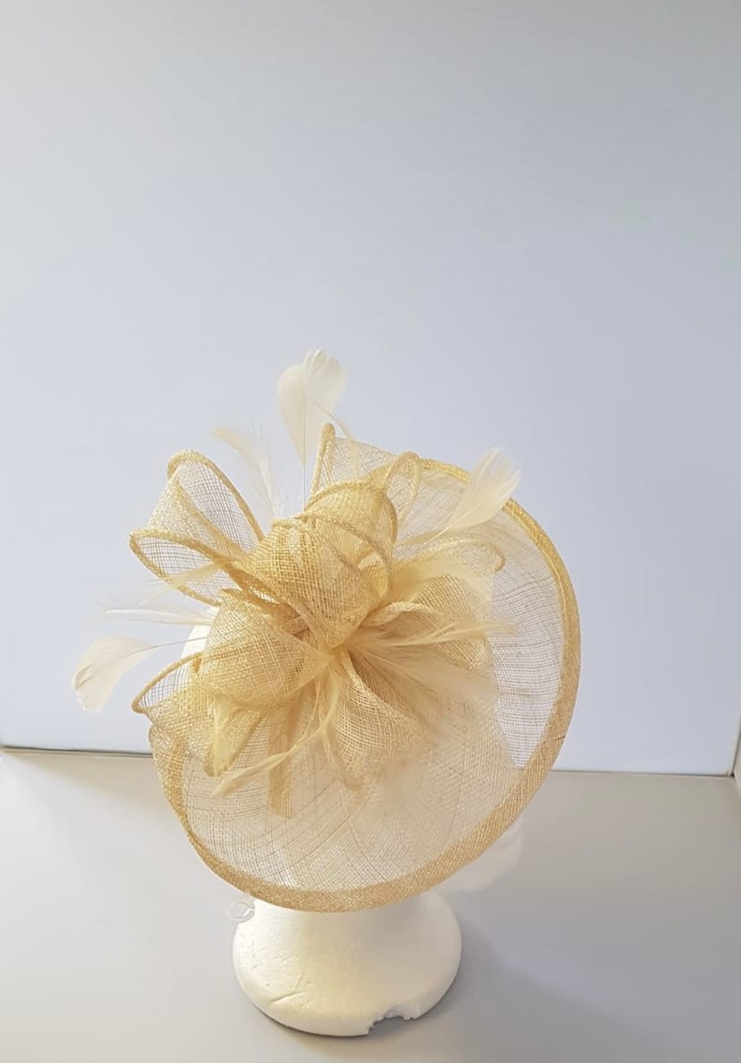New Beige Colour Stunning Fascinator Hatinator Sinamay for Wedding Hat ...