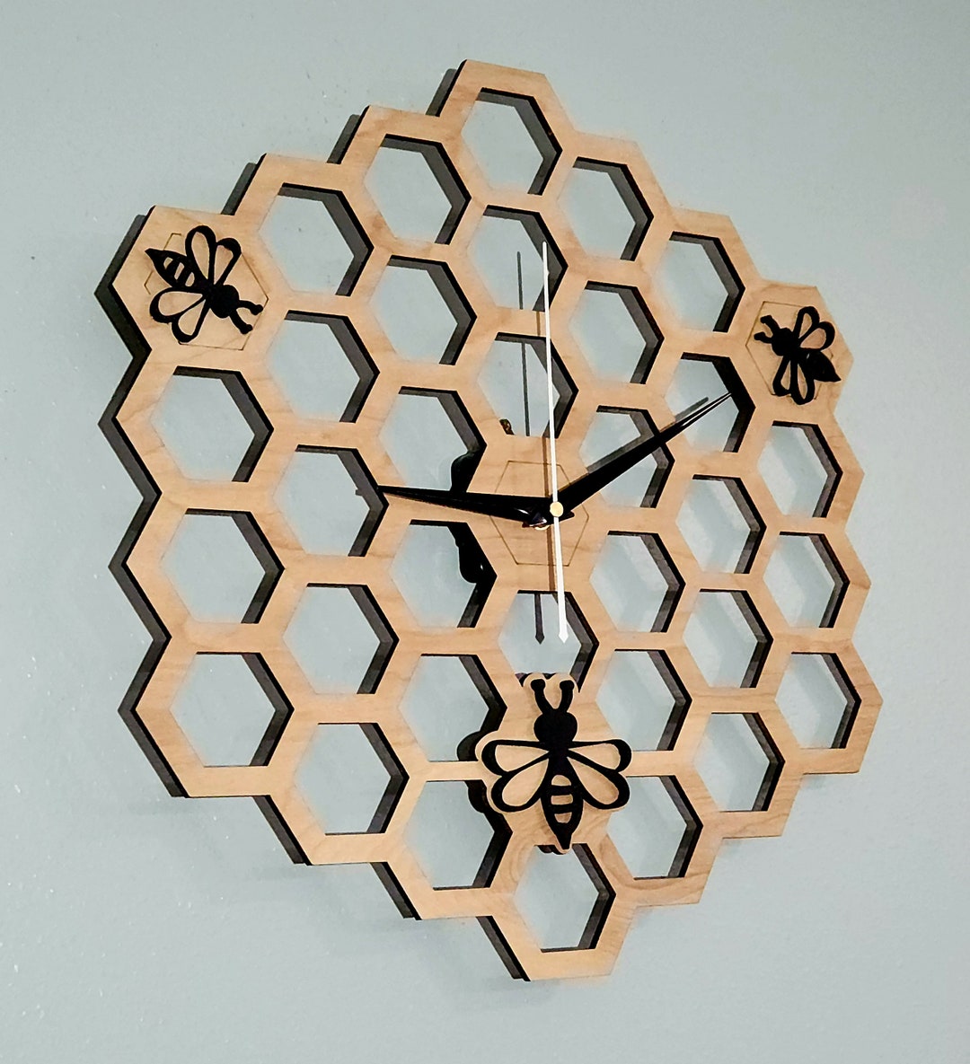 Honeycomb Bee Clock, Farmhouse French Country, Bumble Bee, Kitchen ...