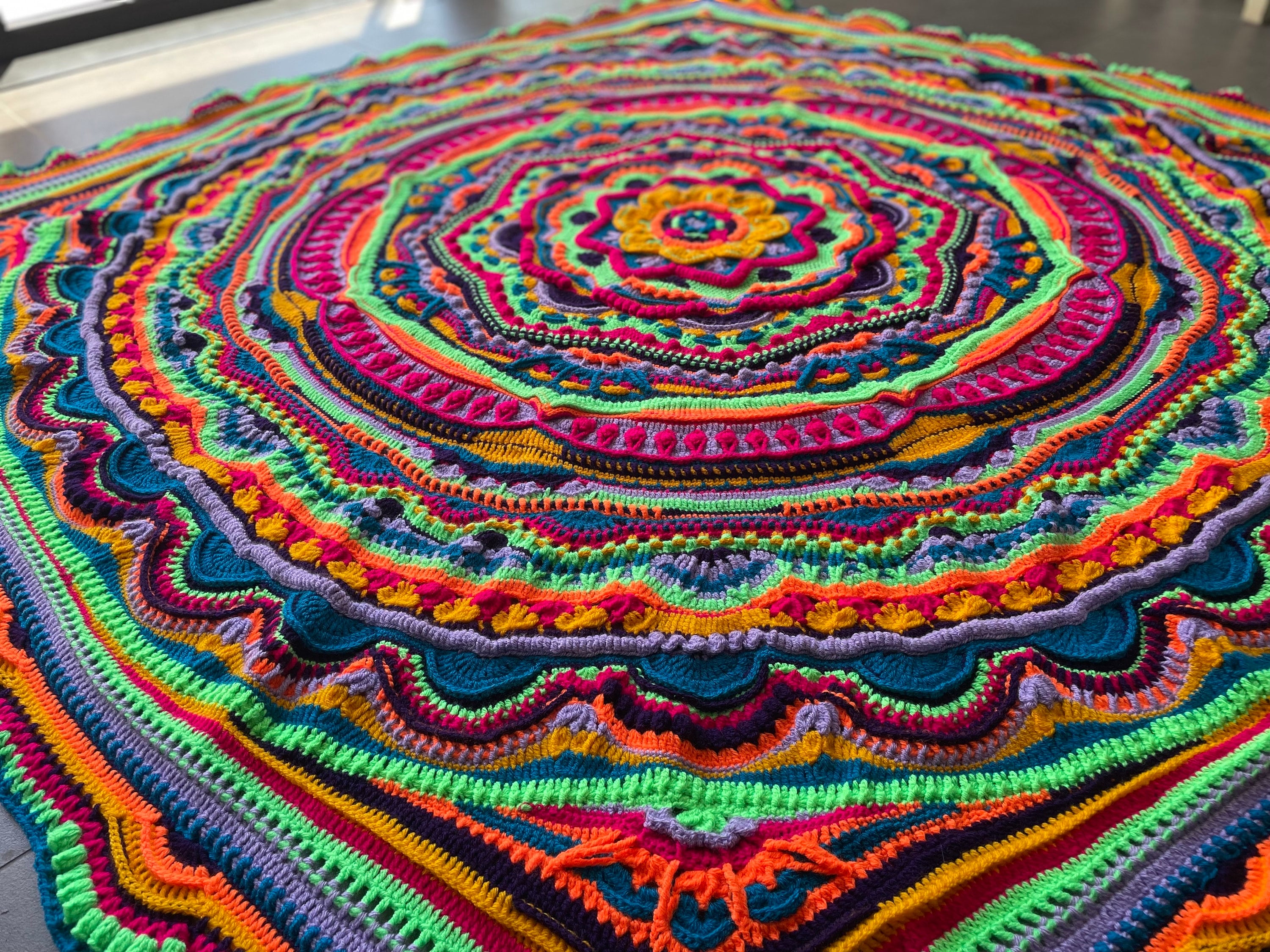 Mandala Madness Crochet Blanket. Pattern by Helen Shrimpton and Ineke ...