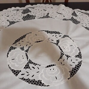 Hand Embroidered Cutwork Tablecloth Round / White Work Embroidery ...
