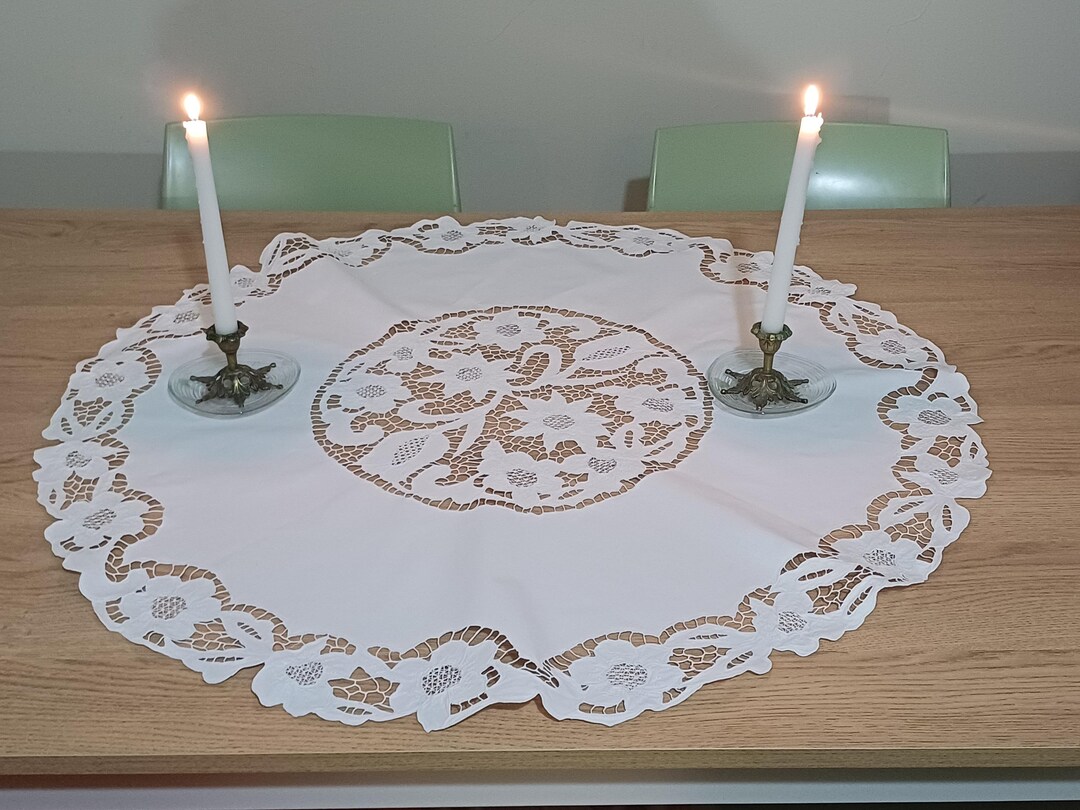 Unused Vintage Round Cutwork Embroidery White Tablecloth With Scalloped ...