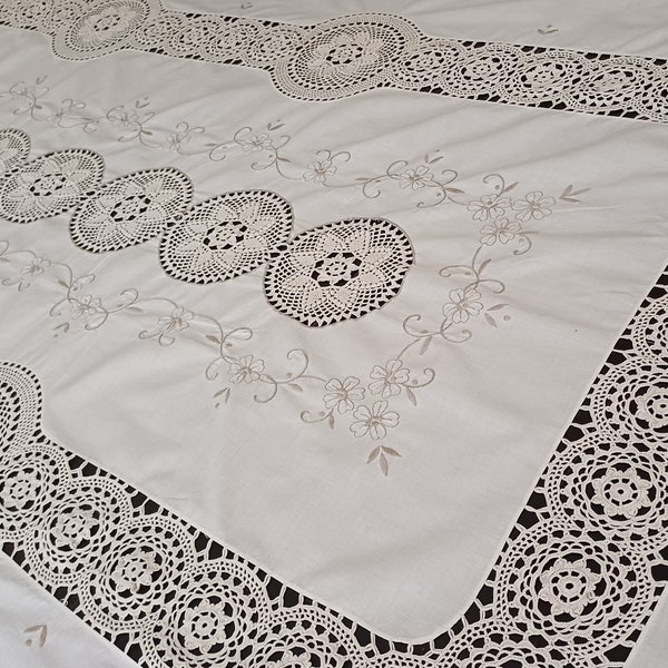 Madeira Linens - Etsy
