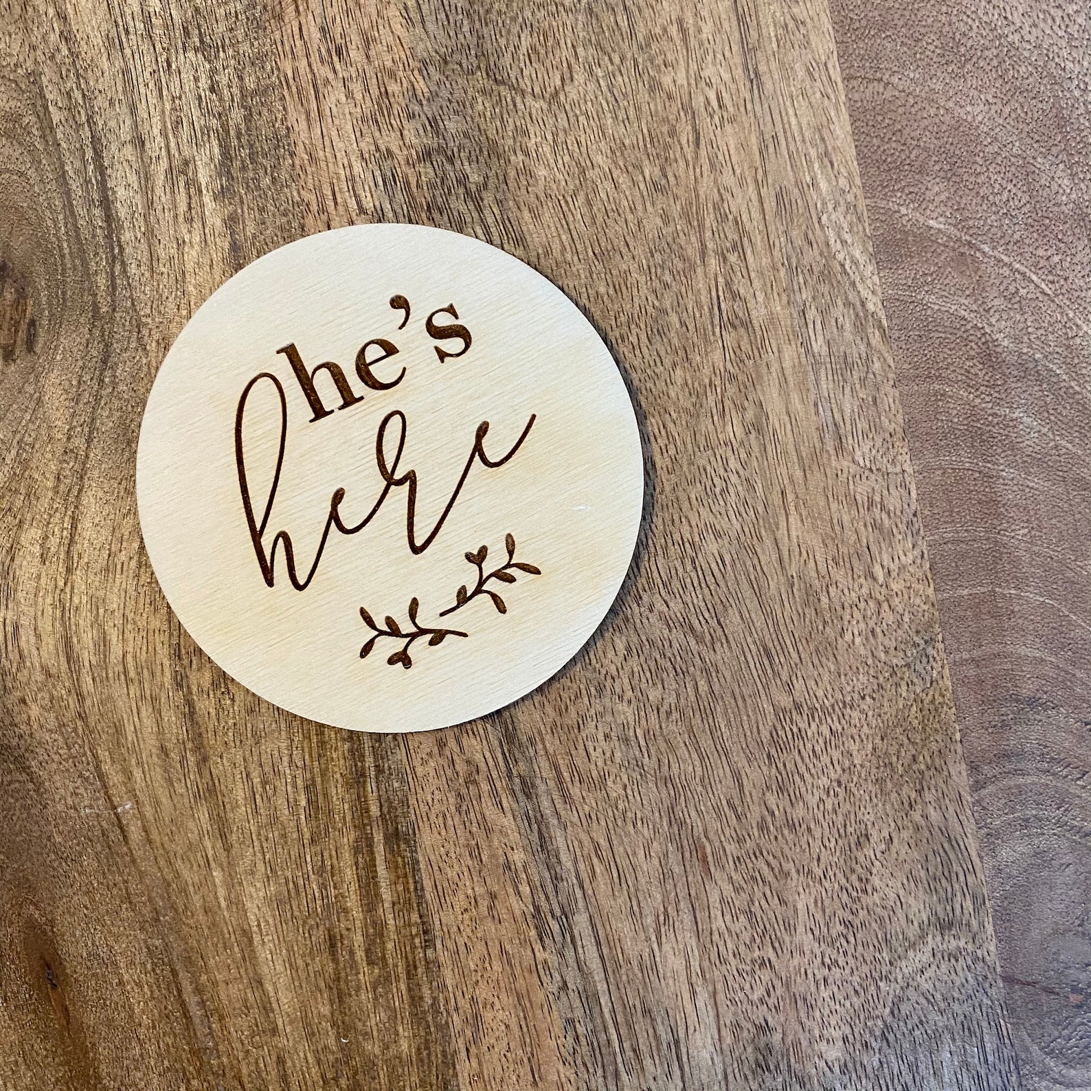 He's Here Sign Baby Announcement Sign Newborn Photo - Etsy.de