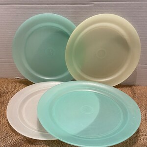 Vintage Tupperware Plates Set of Four - Etsy