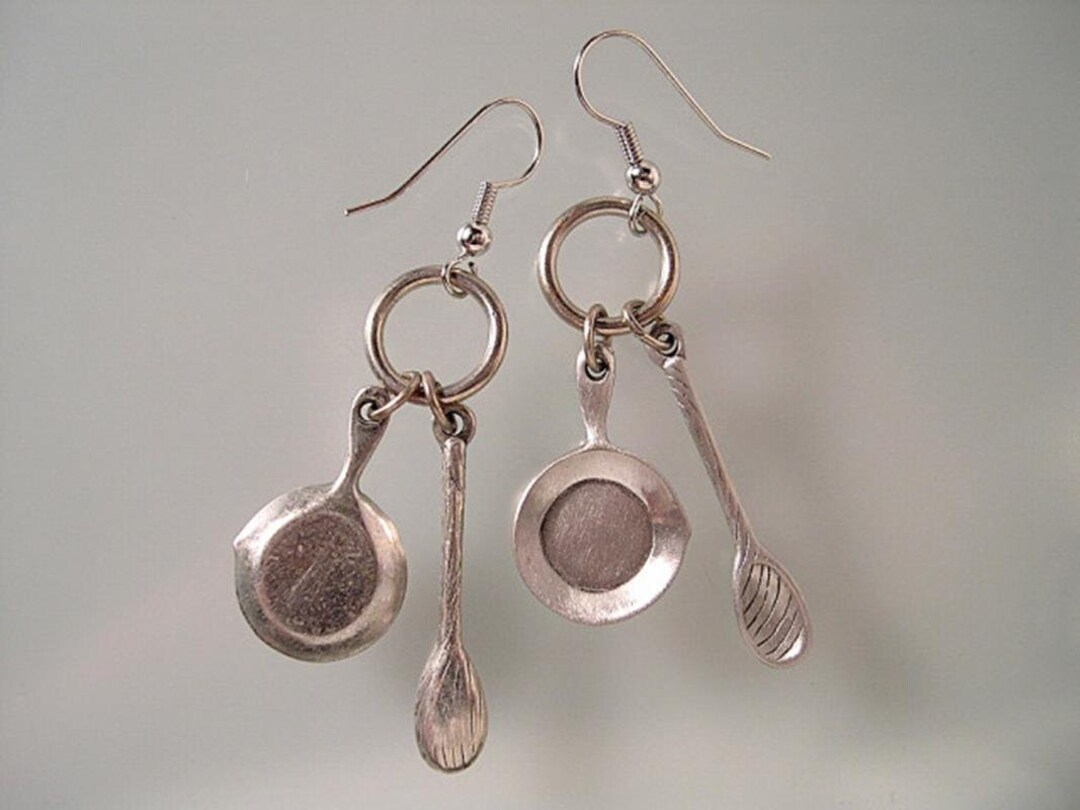 Raros aretes con figuras de JJ. la cocinera perfecta - Etsy España