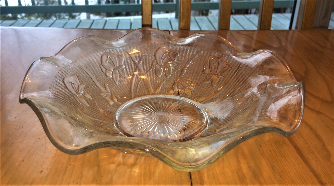 Vintage Depression Glass IRIS AND HERRINGBONE Jeannette Glass Clear ...
