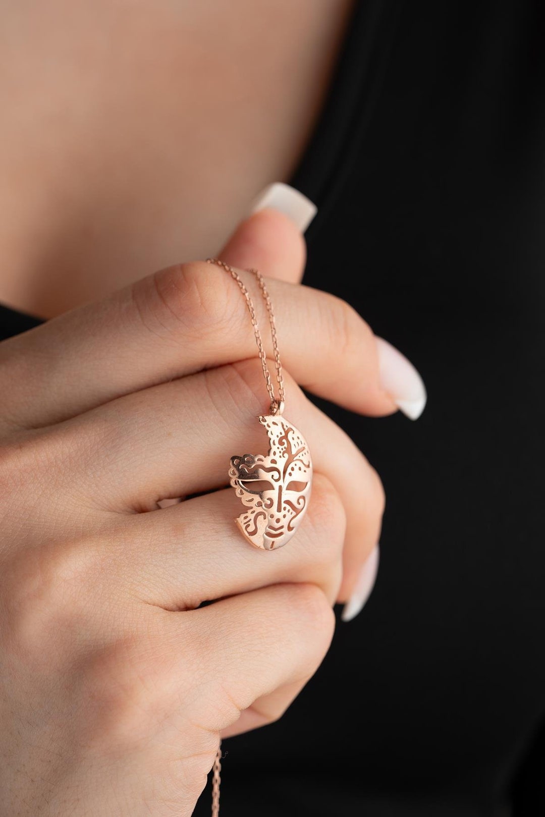 Venetian Mask Necklace ~ Eyes Wide Shut Necklace ~ Masquerade Mask ...