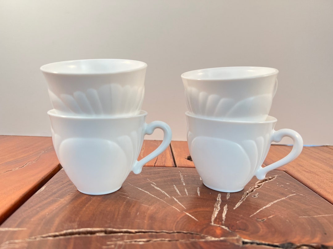 Set of 4 : Milk Glass Flat Tea Cup - Shell, Fan, Scallop Design ...