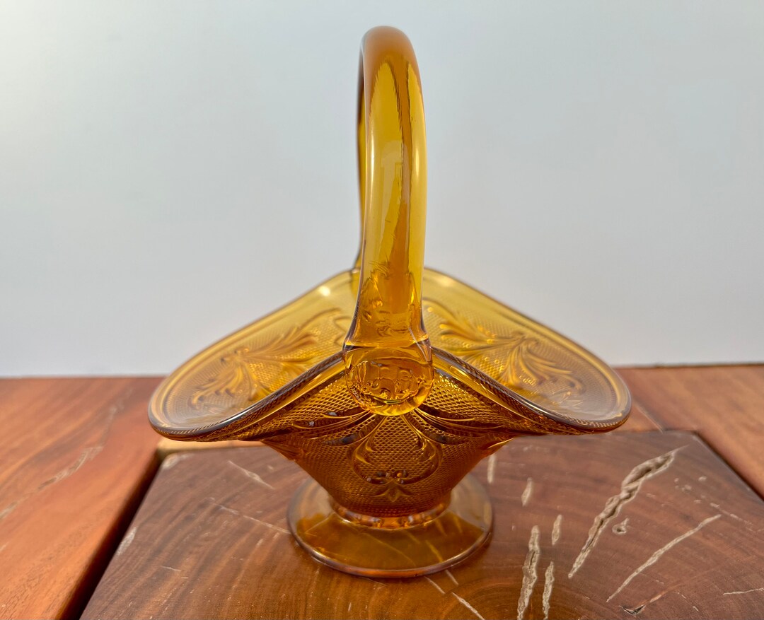 Amber Glass Basket With Handle JD Stamp Tiara Sandwich Pattern Indiana ...