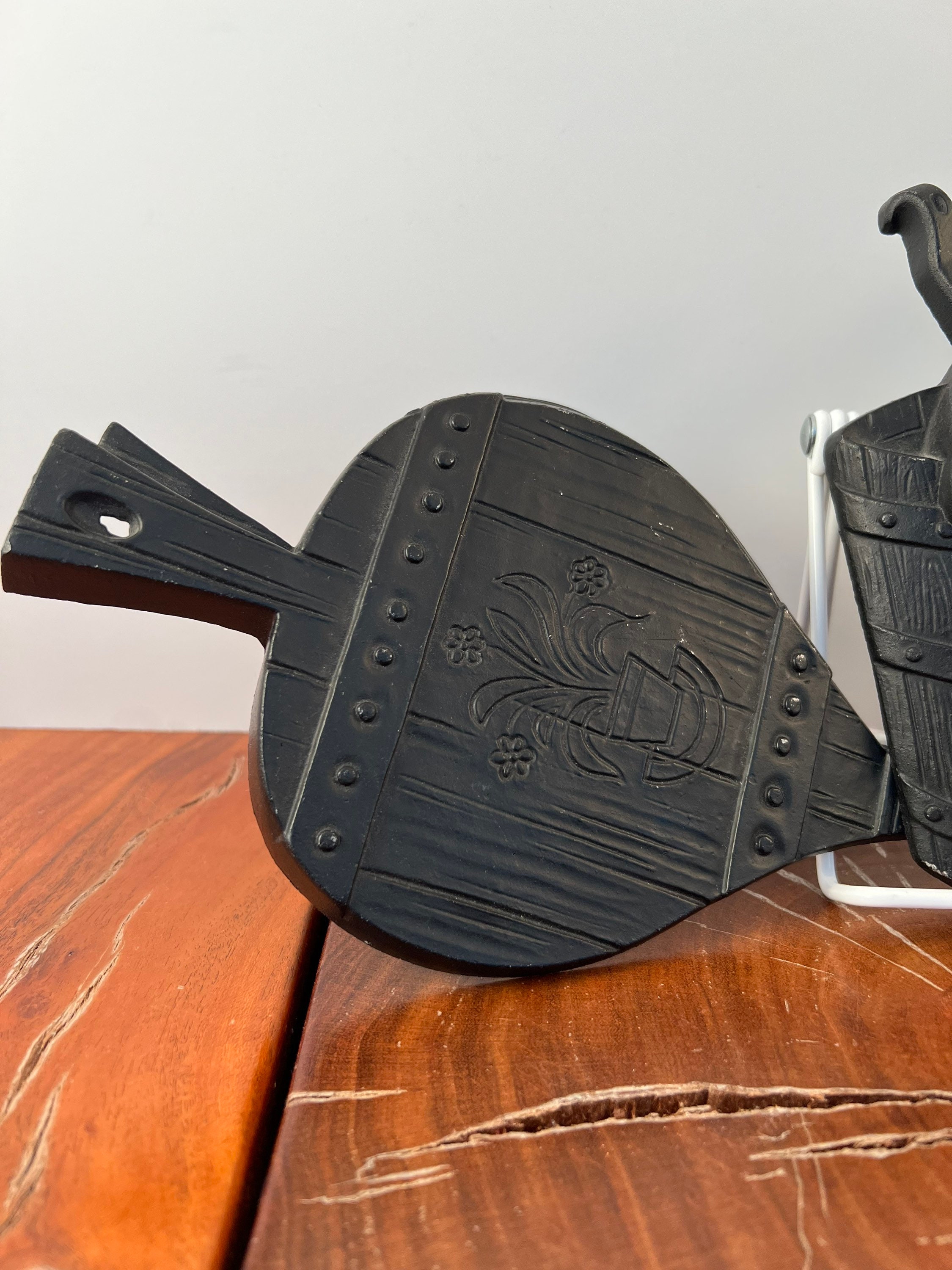 Cast Iron Wall Hanging Bucket and Bellow Sexton USA 1966 - Etsy