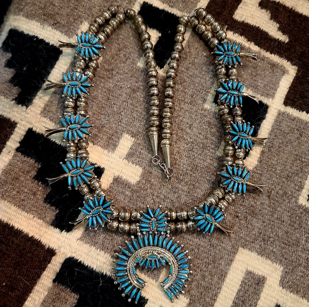 Dainty Zuni Needlepoint Vintage Squash Blossom Necklace. JN 485 - Etsy