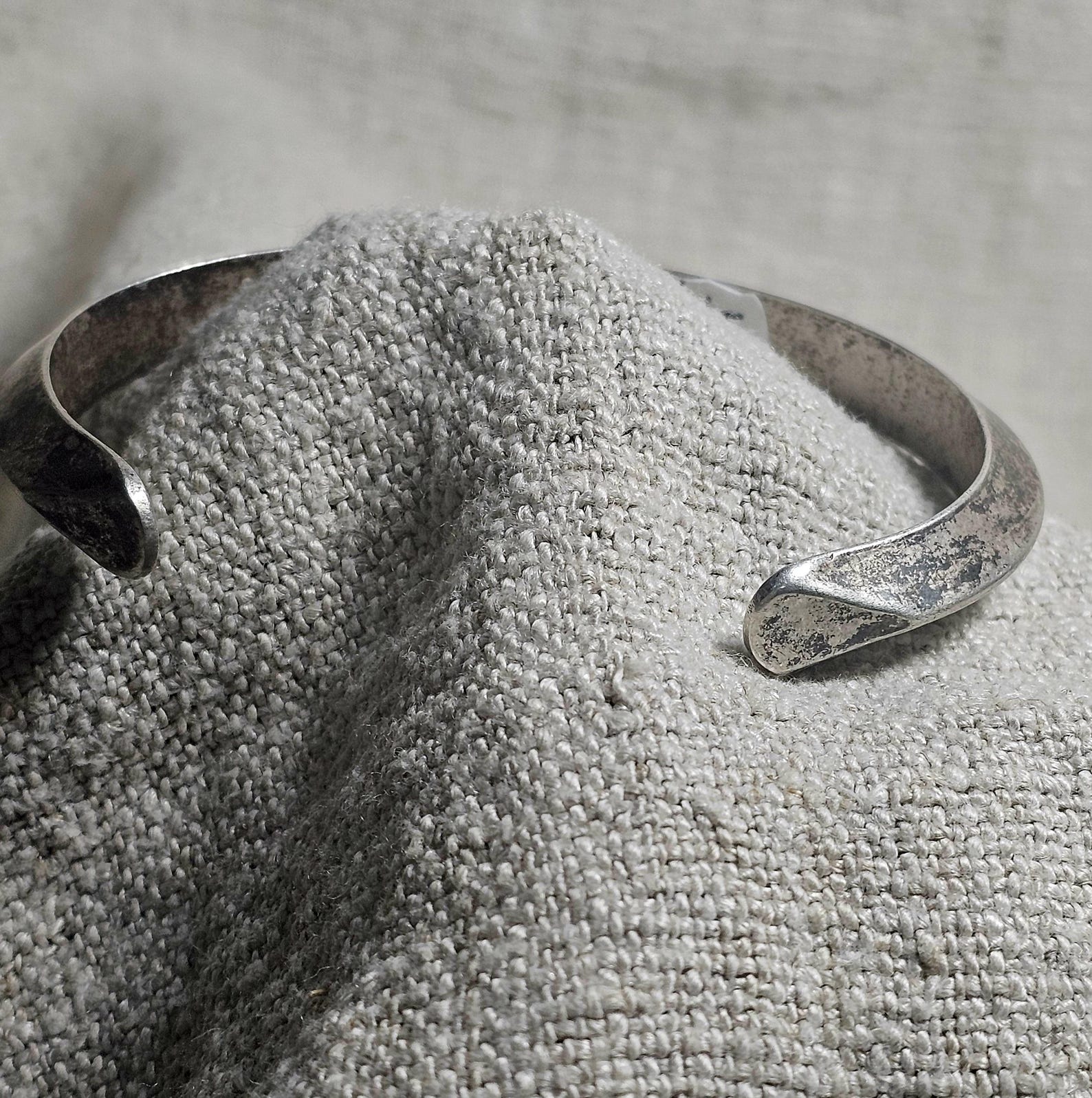 Simple Carinated Silver Vintage Native American Man Cuff Old Pawn Fits ...