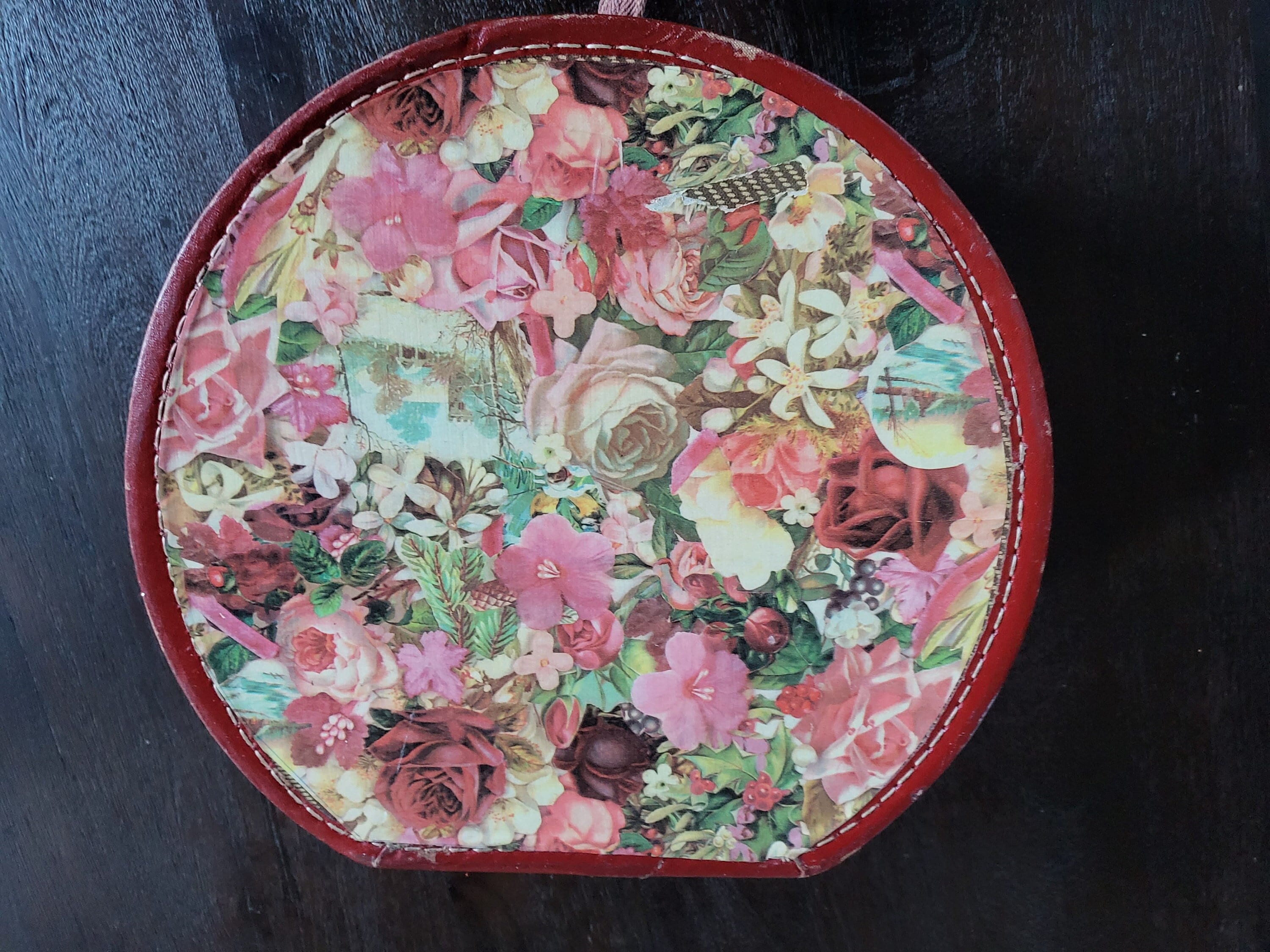 Vintage Hat Box, Round Suitcase, Tweed Case, Love Theme Round Hat Box ...
