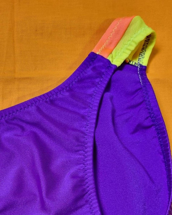 Neon Outfits Of The 80s
