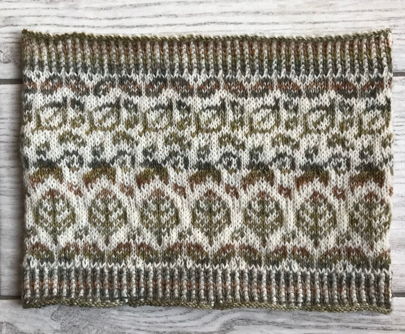 4 Ply Leaf Cowl in Fair Isle Knitting Pattern Digital - Etsy