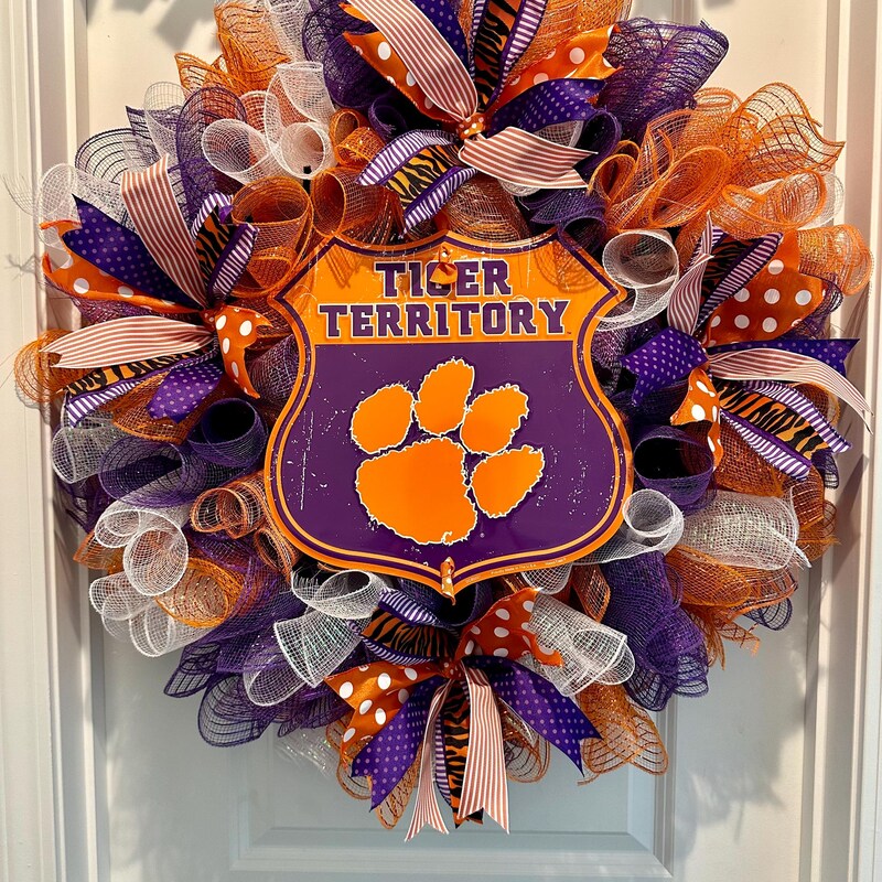 Tiger Wreath - Etsy