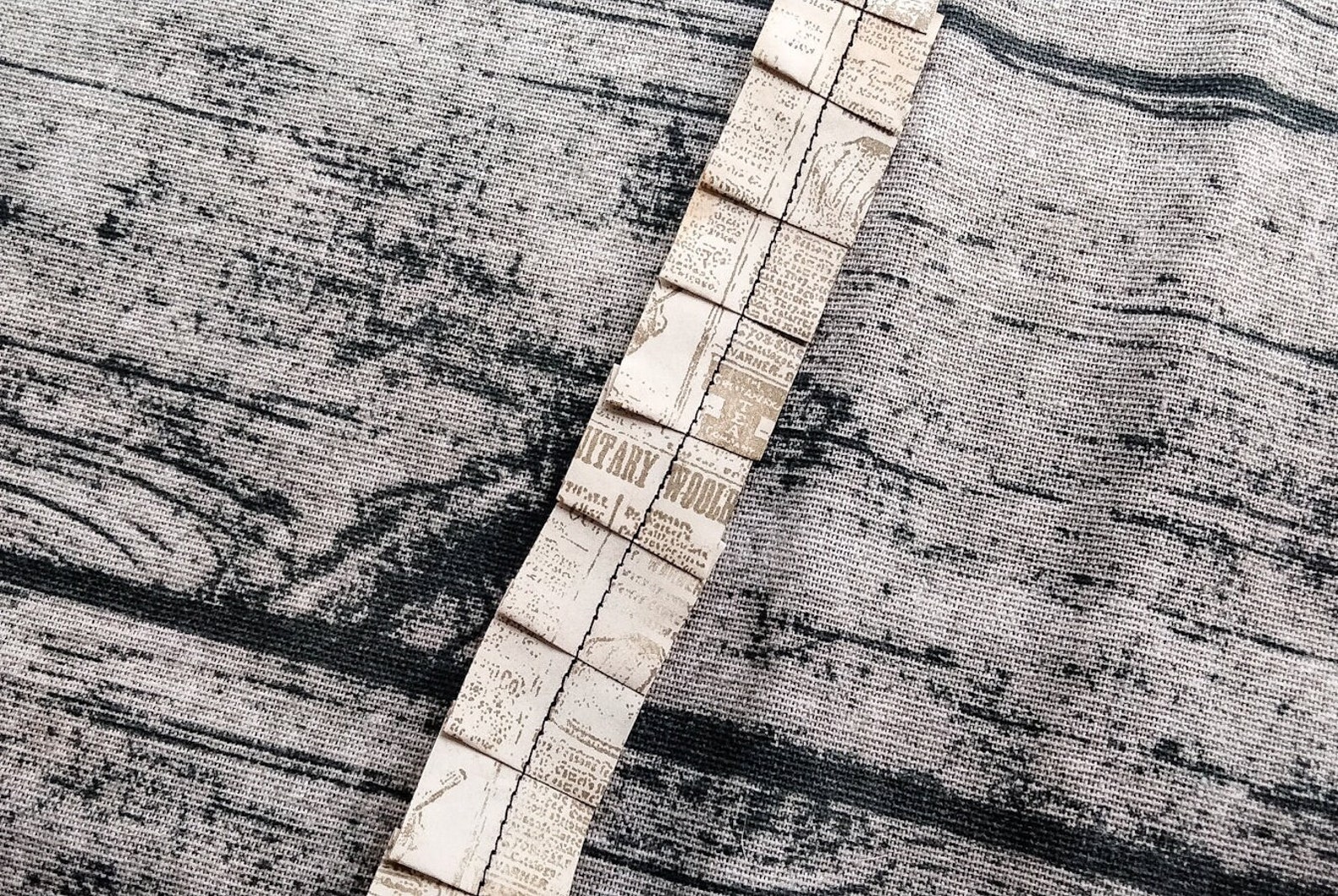 18" Neutral Faded Newsprint Paper Ruffle Rolls, Book Pages, Tea Dyed ...