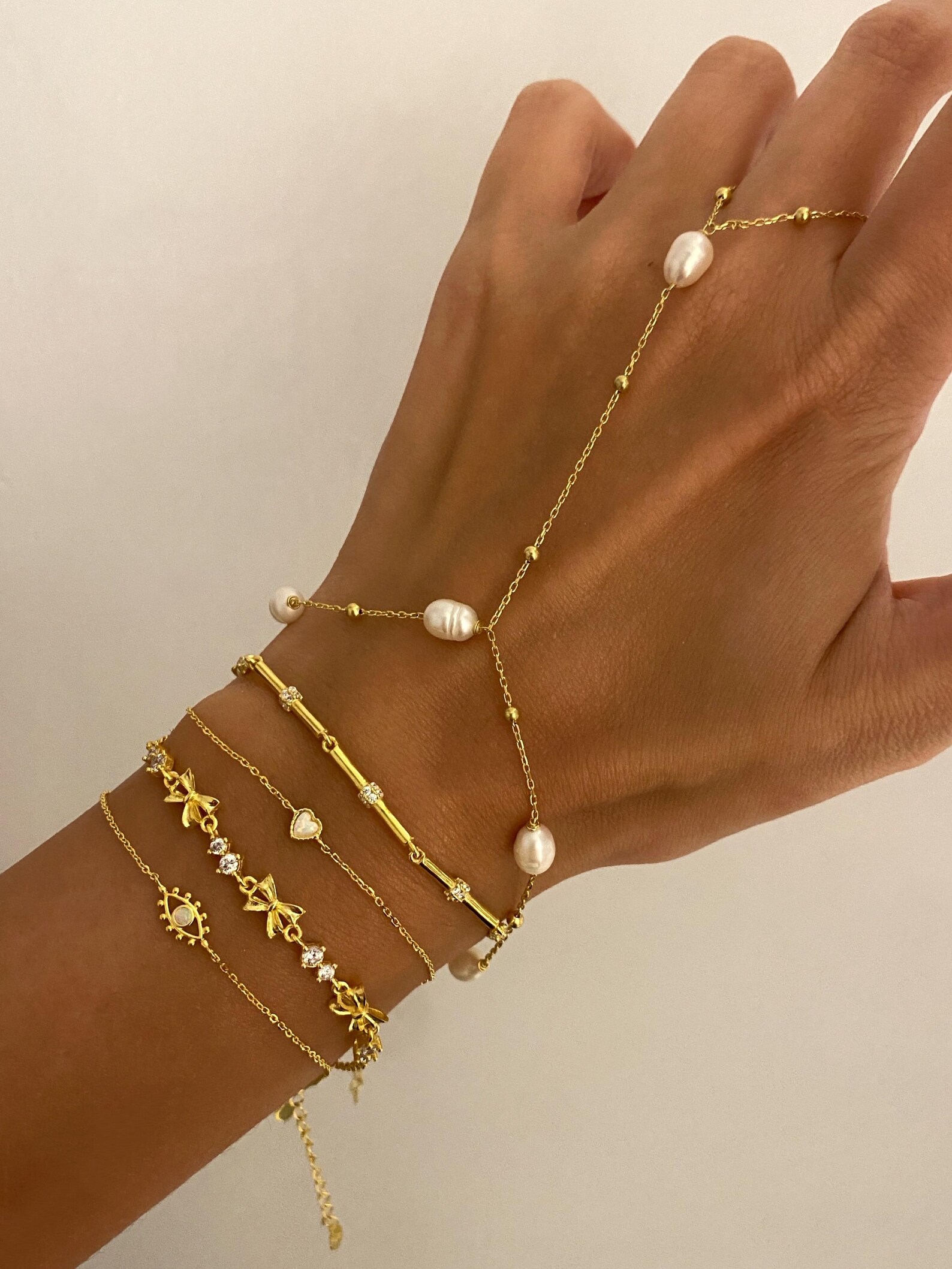 Gold Hand Chain, Bridal Hand Chain Bracelet, Silver Sahmaran, Finger ...