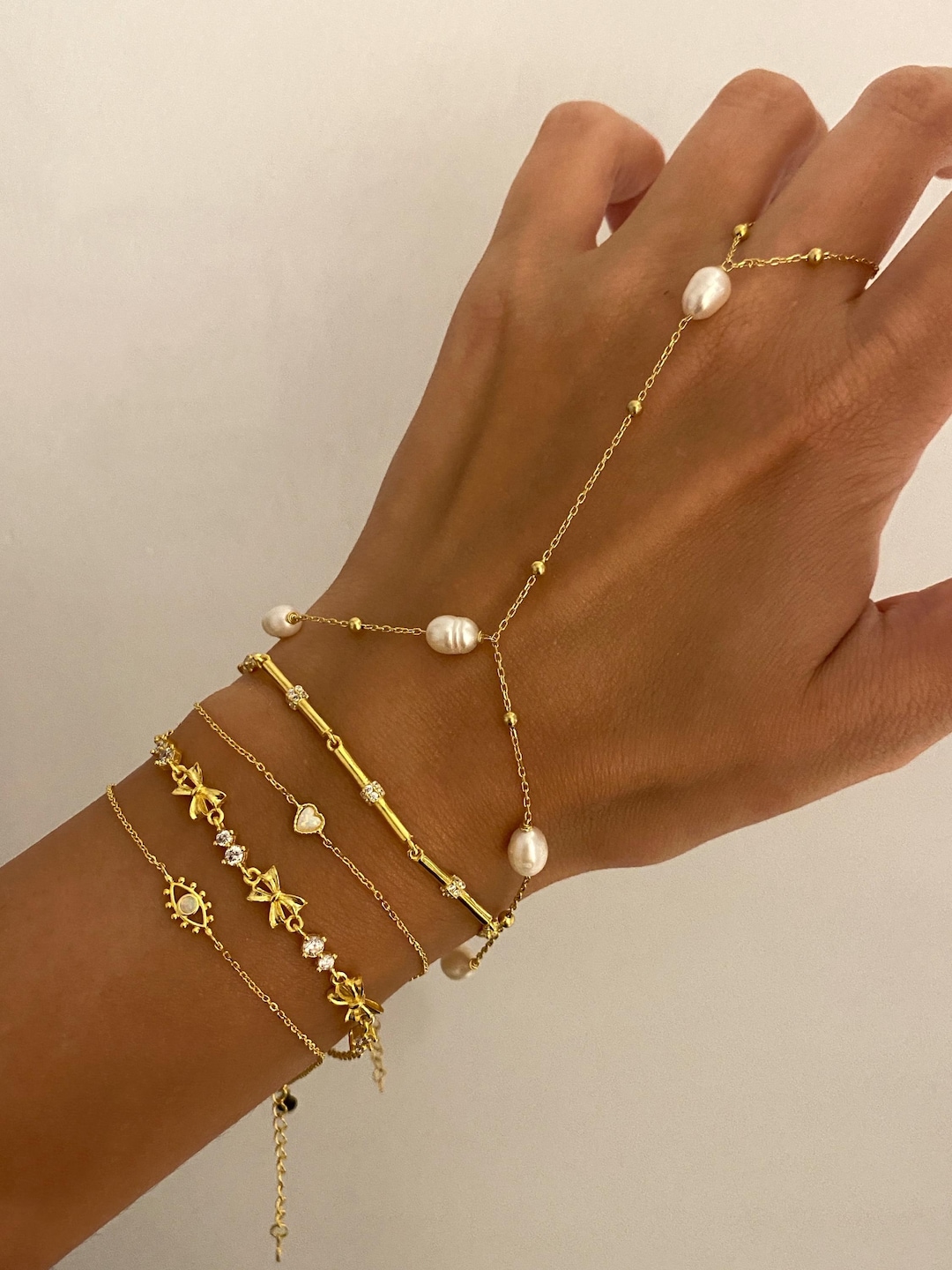 Gold Hand Chain, Bridal Hand Chain Bracelet, Silver Sahmaran, Finger ...